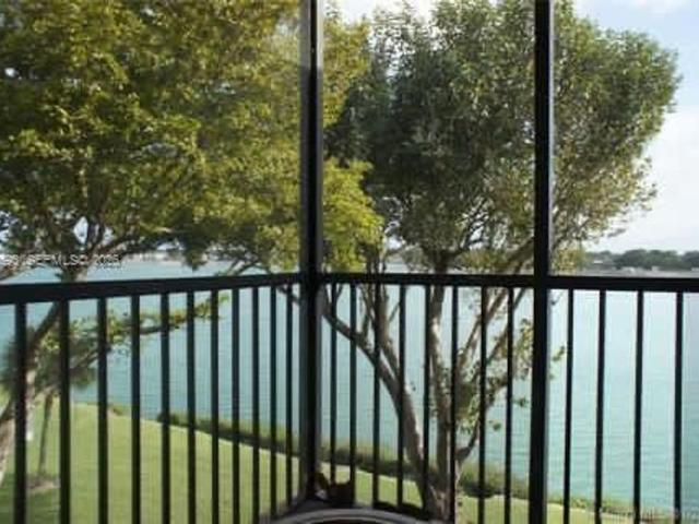 Luxury apartment complex for rent in Miami, Florida