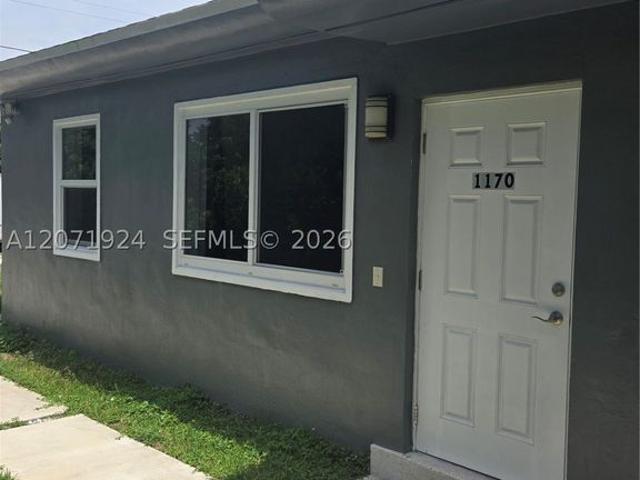 Luxury apartment complex for rent in Miami, Florida