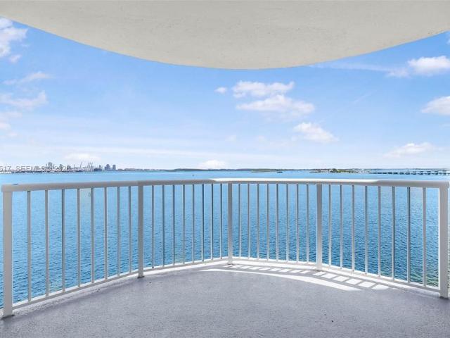 Luxury apartment complex for rent in Miami, Florida