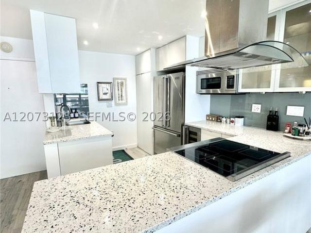 Luxury apartment complex for rent in Miami, Florida