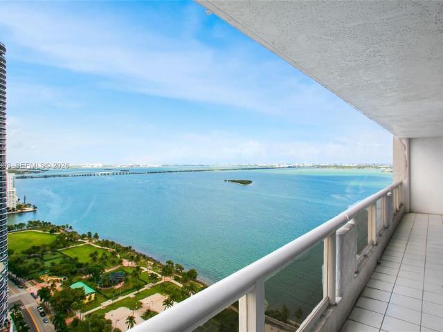 Luxury apartment complex for rent in Miami, Florida