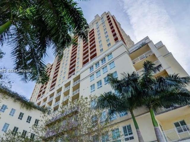 Luxury apartment complex for rent in Miami, Florida