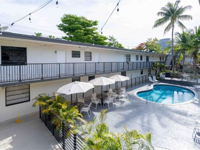Luxury apartment complex for rent in Miami, Florida