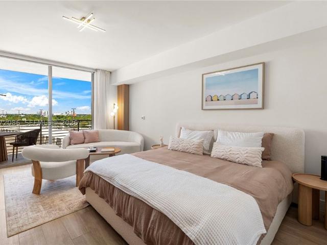 Luxury apartment complex for rent in Miami, Florida