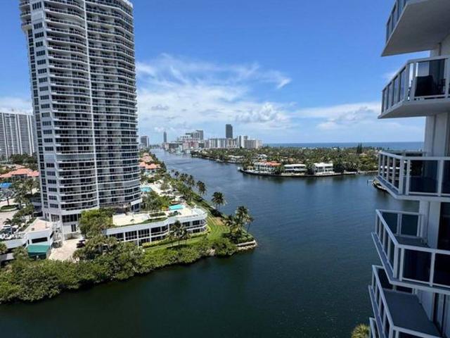 Luxury apartment complex for rent in Miami, Florida