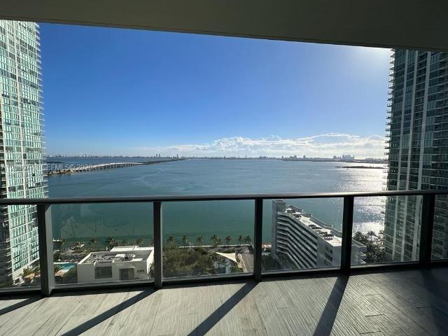 Luxury apartment complex for rent in Miami, Florida