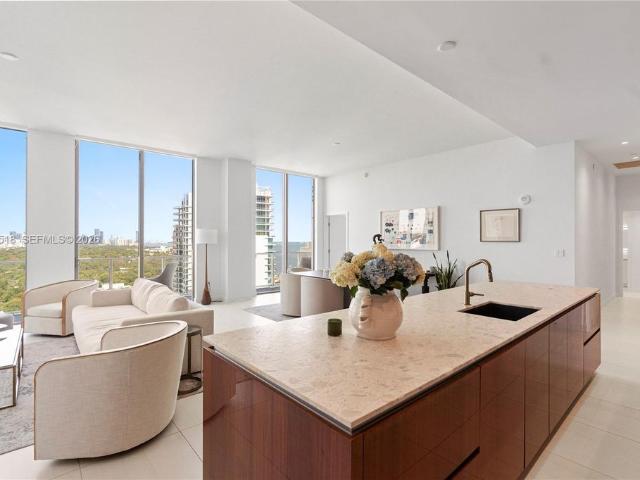 Luxury apartment complex for rent in Miami, Florida