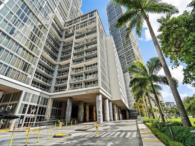 Luxury apartment complex for rent in Miami, Florida