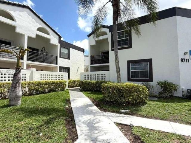 Luxury apartment complex for rent in Miami, Florida
