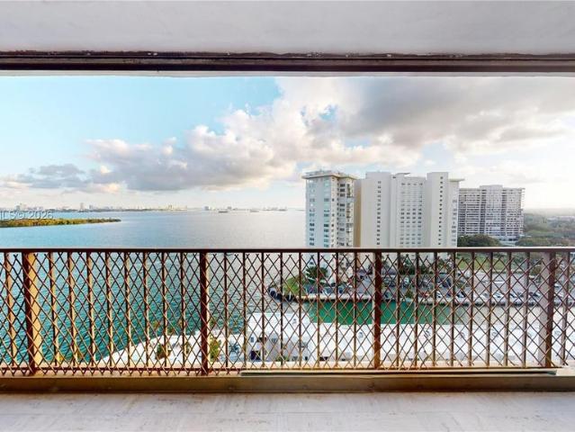 Luxury apartment complex for rent in Miami, Florida