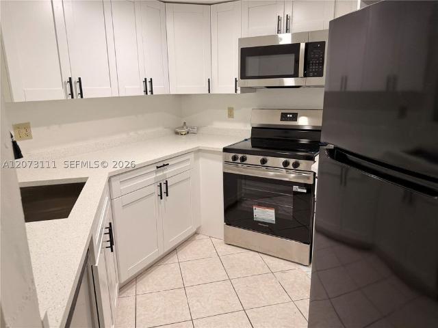 Luxury apartment complex for rent in Miami, Florida