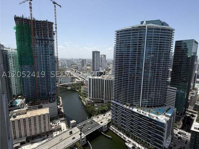 Luxury apartment complex for rent in Miami, Florida
