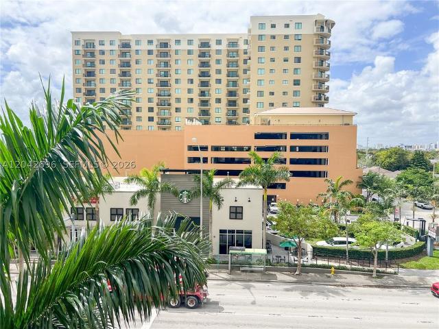 Luxury apartment complex for rent in Miami, Florida