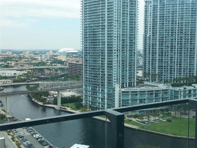 Luxury apartment complex for rent in Miami, Florida