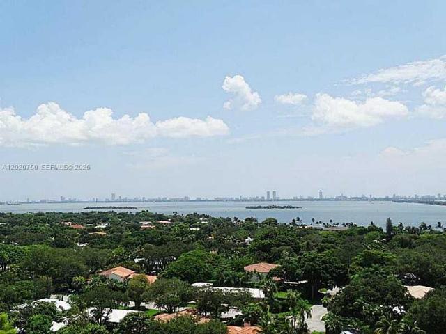 Luxury apartment complex for rent in Miami, Florida