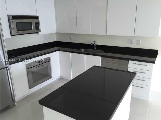 Luxury apartment complex for rent in Miami, Florida