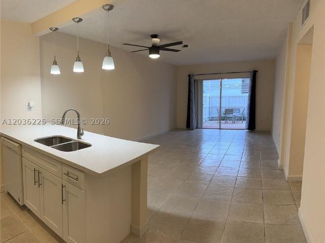 Luxury apartment complex for rent in Miami, Florida