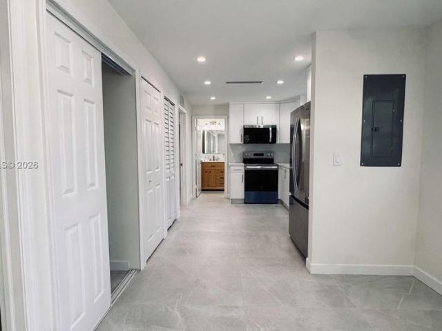 Luxury apartment complex for rent in Miami, Florida