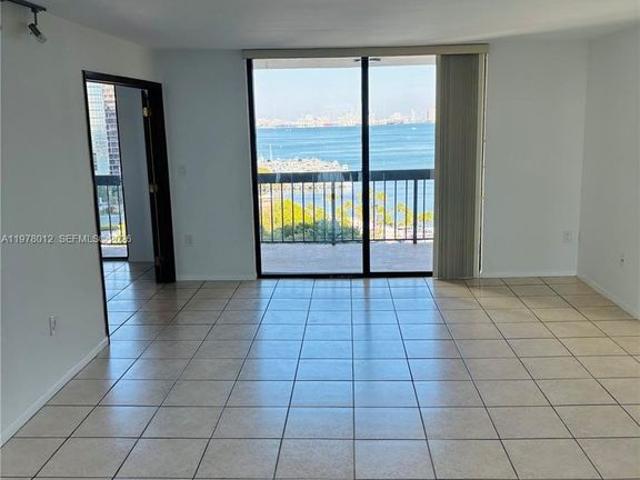 Luxury apartment complex for rent in Miami, Florida
