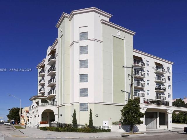 Luxury apartment complex for rent in Miami, Florida