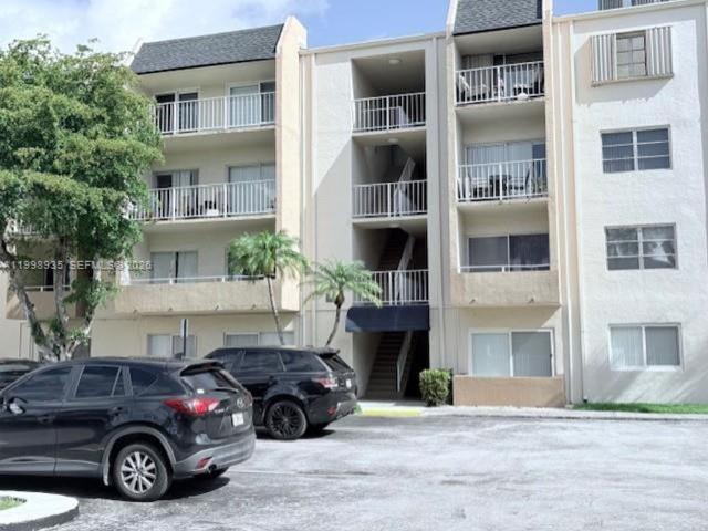 Luxury apartment complex for rent in Miami, Florida