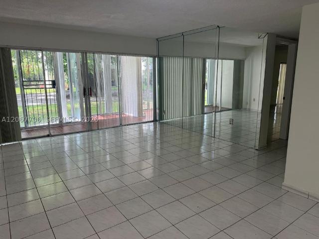 Luxury apartment complex for rent in Miami, Florida