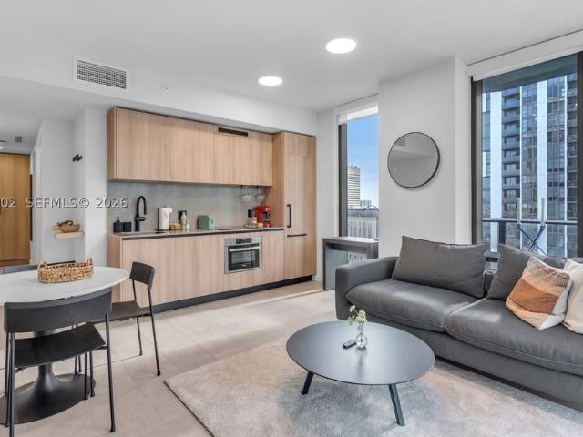 Luxury apartment complex for rent in Miami, Florida