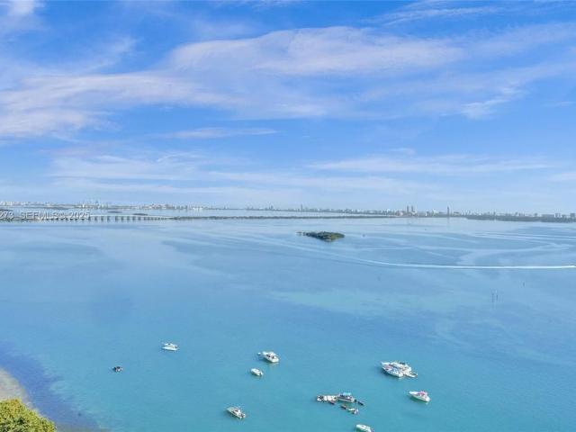 Luxury apartment complex for rent in Miami, Florida
