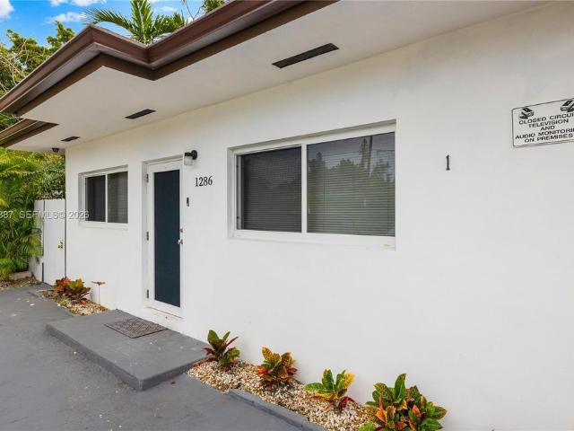 Luxury apartment complex for rent in Miami, Florida