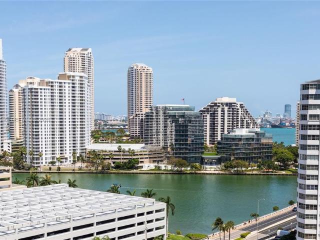 Luxury apartment complex for rent in Miami, Florida