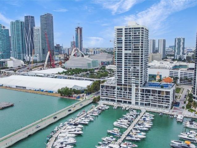 Luxury apartment complex for rent in Miami, Florida