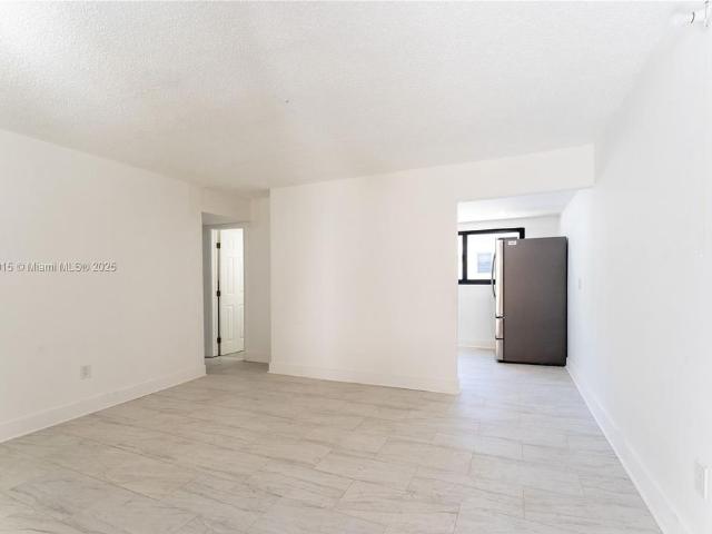 Luxury apartment complex for rent in Miami, Florida