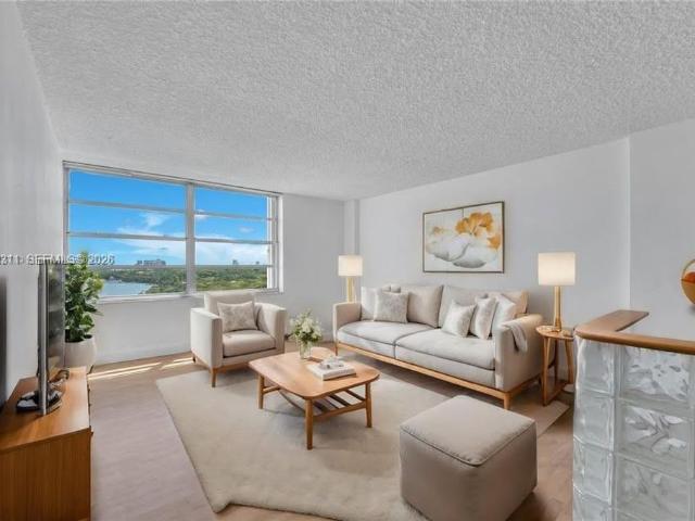 Luxury apartment complex for rent in Miami, Florida