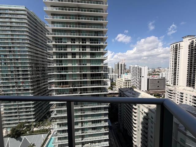 Luxury apartment complex for rent in Miami, Florida