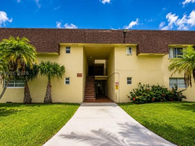 Luxury apartment complex for rent in Miami, Florida