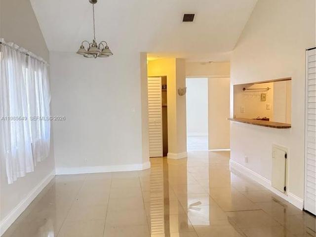 Luxury apartment complex for rent in Miami, Florida