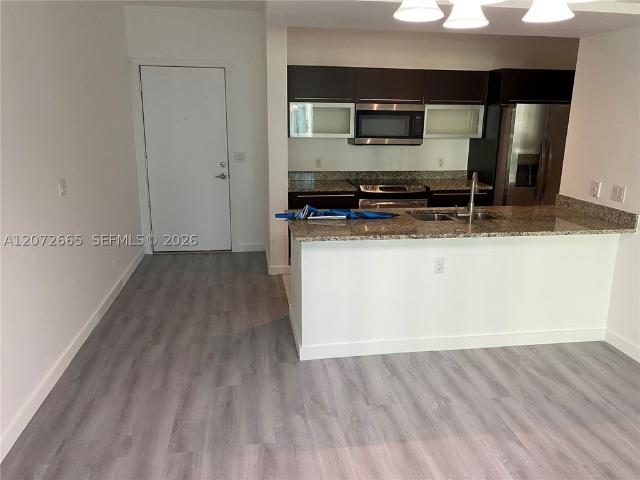 Luxury apartment complex for rent in Miami, Florida