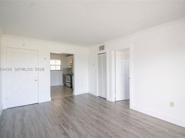 Luxury apartment complex for rent in Miami, Florida