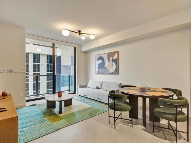 Luxury apartment complex for rent in Miami, Florida