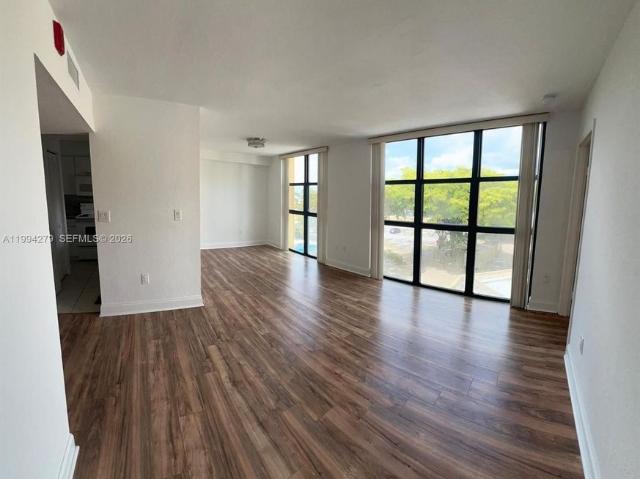 Luxury apartment complex for rent in Miami, Florida