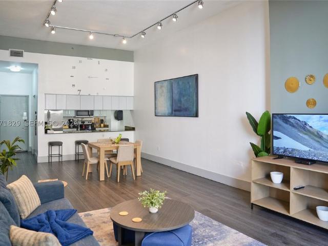Luxury apartment complex for rent in Miami, Florida