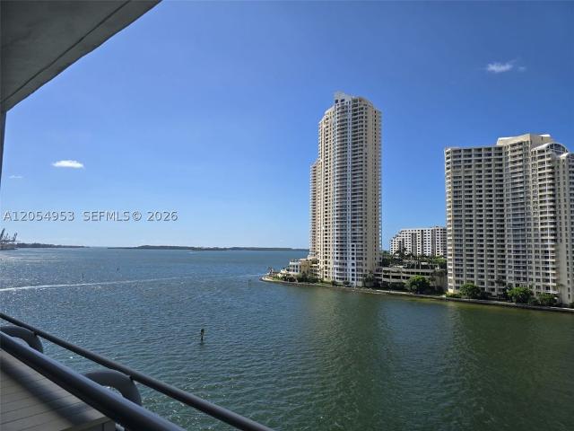 Luxury apartment complex for rent in Miami, Florida