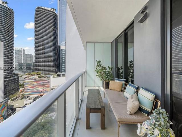Luxury apartment complex for rent in Miami, Florida