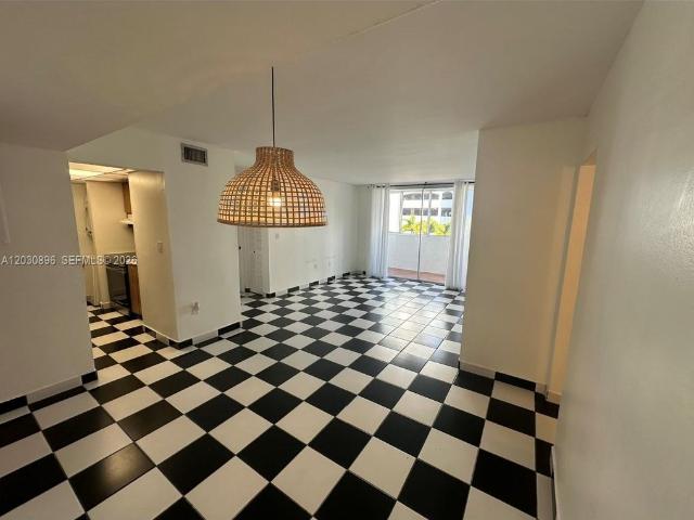 Luxury apartment complex for rent in Miami, Florida