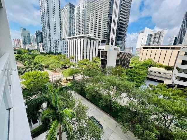 Luxury apartment complex for rent in Miami, Florida