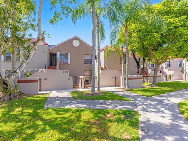 Luxury apartment complex for rent in Miami, Florida