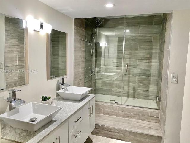 Luxury apartment complex for rent in Miami, Florida