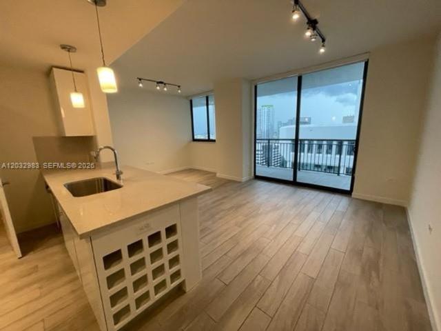 Luxury apartment complex for rent in Miami, Florida