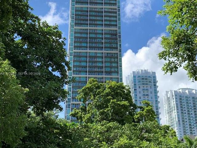Luxury apartment complex for rent in Miami, Florida