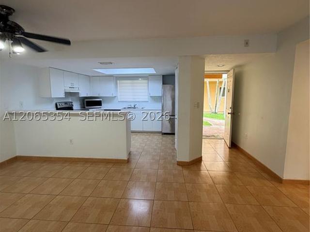 Luxury apartment complex for rent in Miami, Florida